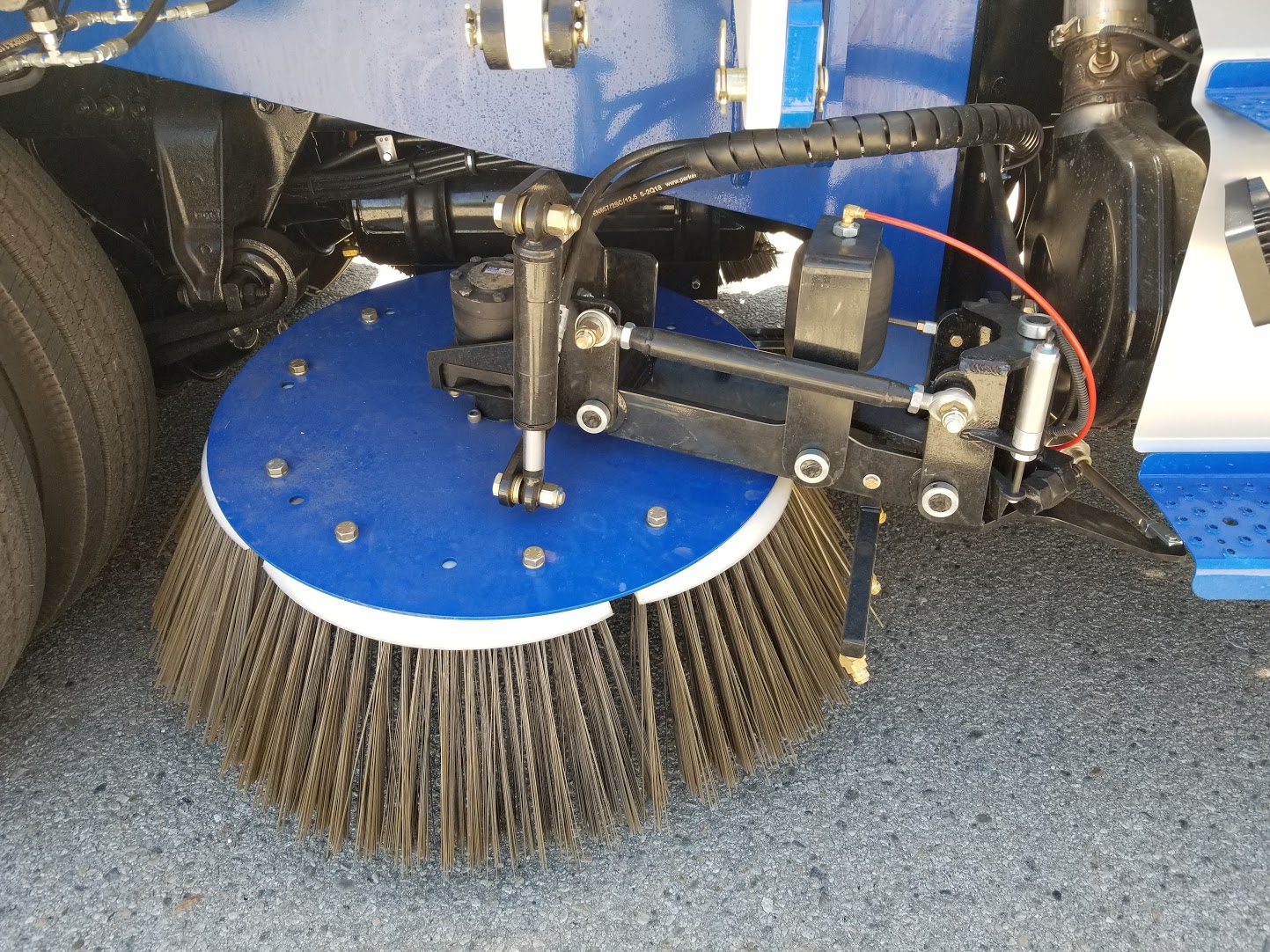 XBroom Sweepers - Lore Sweeping Co. Inc.